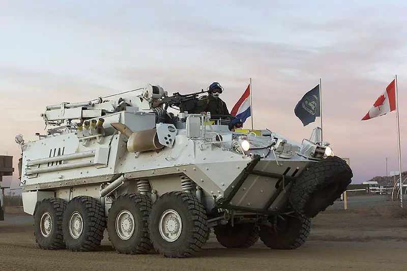 Mowag Piranha I Bison ARV pictures picture photo image Canadian wheeled ...