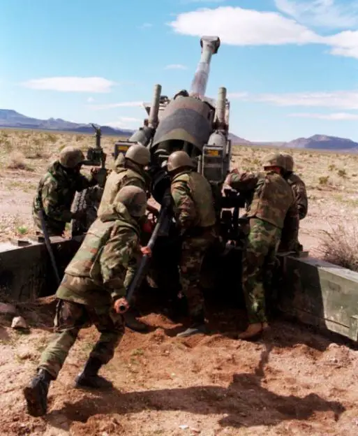 M198 M-198 155 mm Description Identification Pictures picture Photo ...