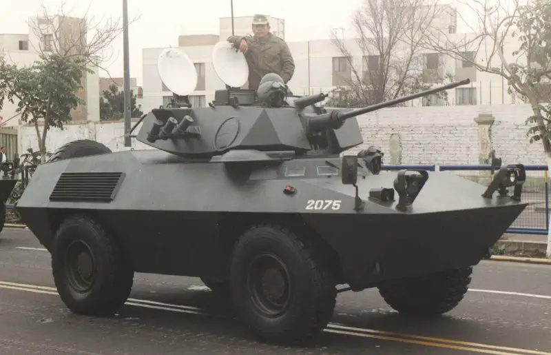 Peruvian Fiat type 6616 péruvien Pictures picture photo image light ...