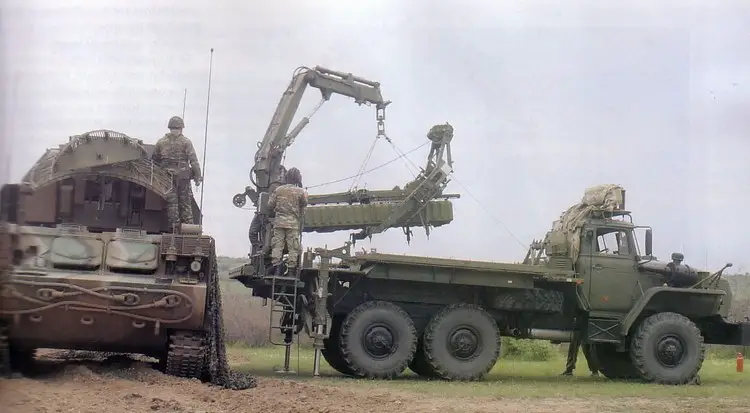 Truck 9T244 reloader missile for TOR-M1 Russe Russian picture photo ...