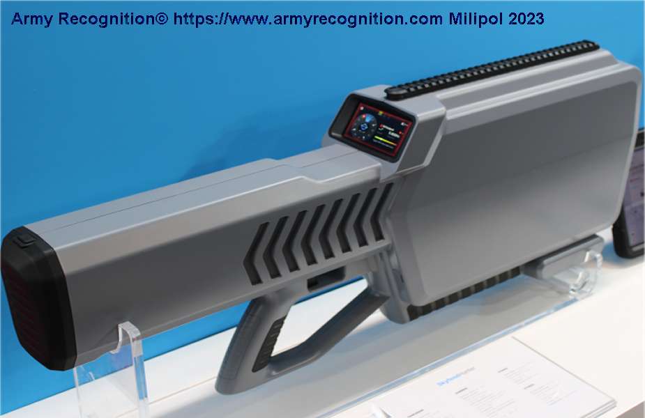 Milipol 2023: Chinese SkyFend Technology unveils Hunter drone killer