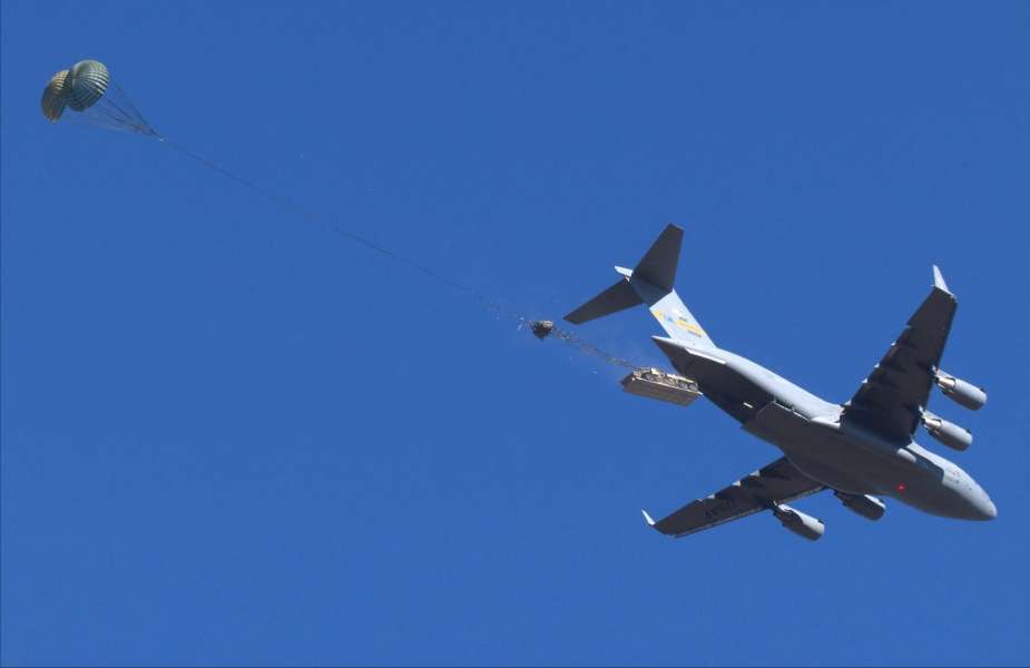 Oshkosh Defense Finalizes Airdrop Tests for FMTV A2 US Cargo Vehicle