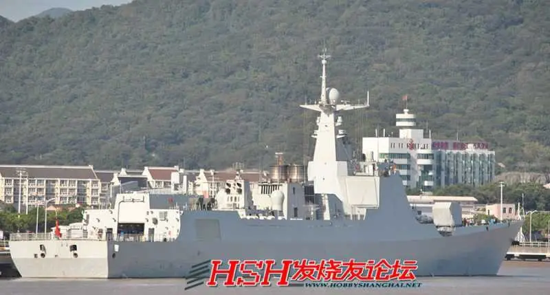 Type 052D Kungming class