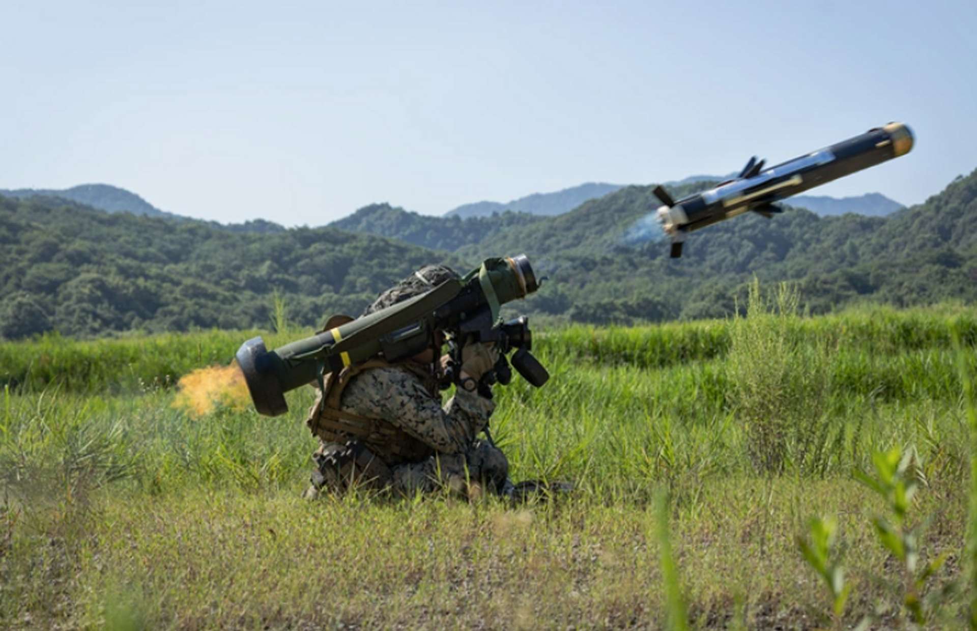 Australia invests in US Javelin anti-tank missiles to deepen precision ...