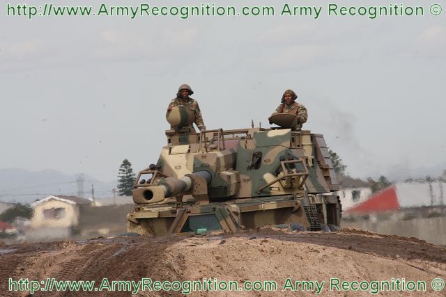 G6 Rhino G6-45 155mm wheeled self-propelled howitzer data sheet ...