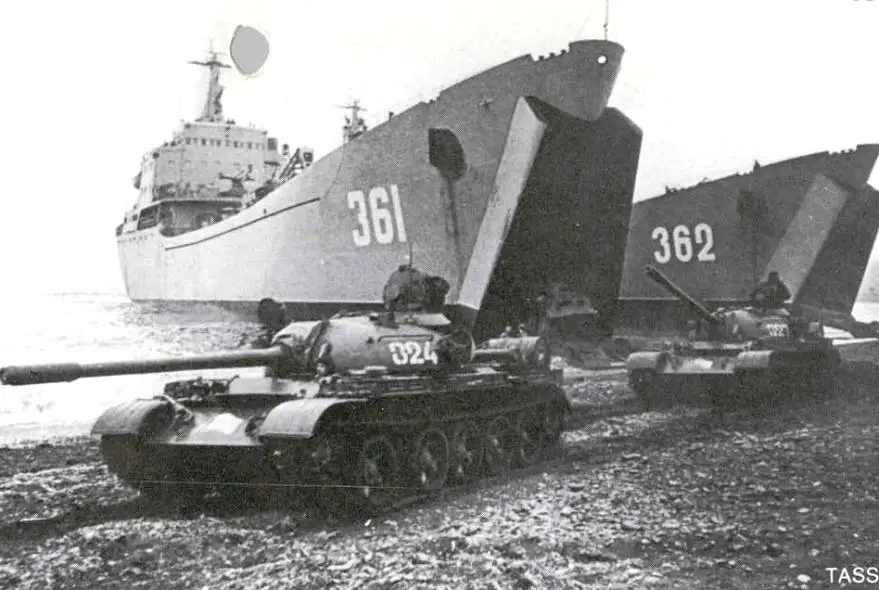 T-54 T-55 Description pictures gallery main battle tank T-54 T-55 ...