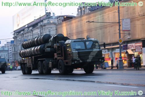 S-400 Triumph Triumf SA-21 Growler 5P85TE2 missile sol-air longue ...