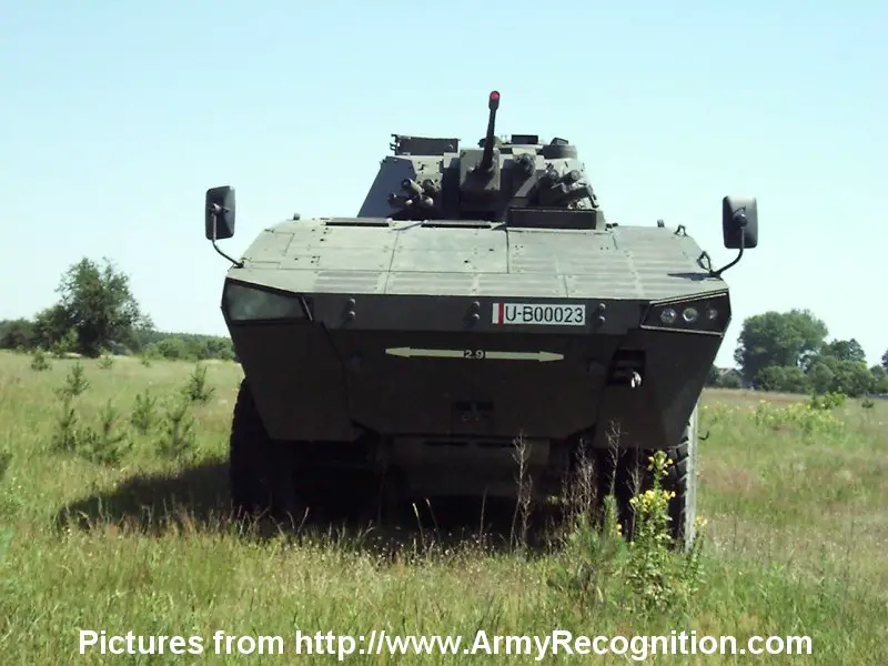 AMV Patria Otobreda canon 25mm (FR)