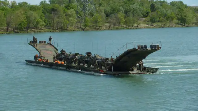 PFM Motorized Floating Bridge CNIM | France French army military ...