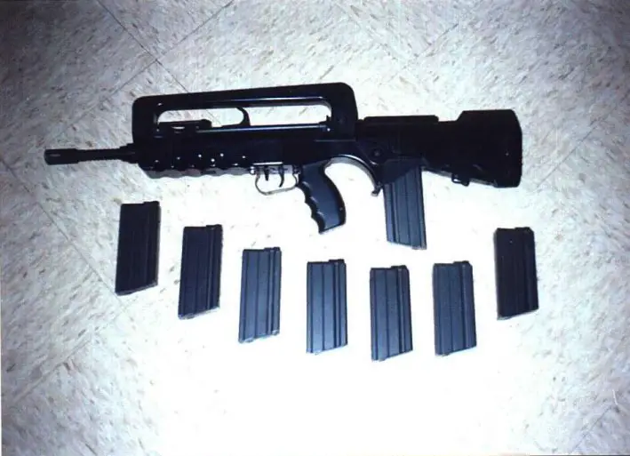 FAMAS (FR)