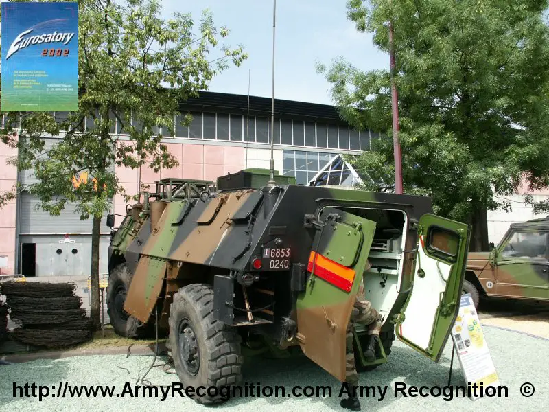 VAB Renault VOA french Pictures picture photo image Eurosatory 2002 ...