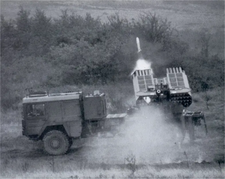 LARS_110_SF_2_multiple_rocket_launcher_system_truck_Raketenwerfer ...