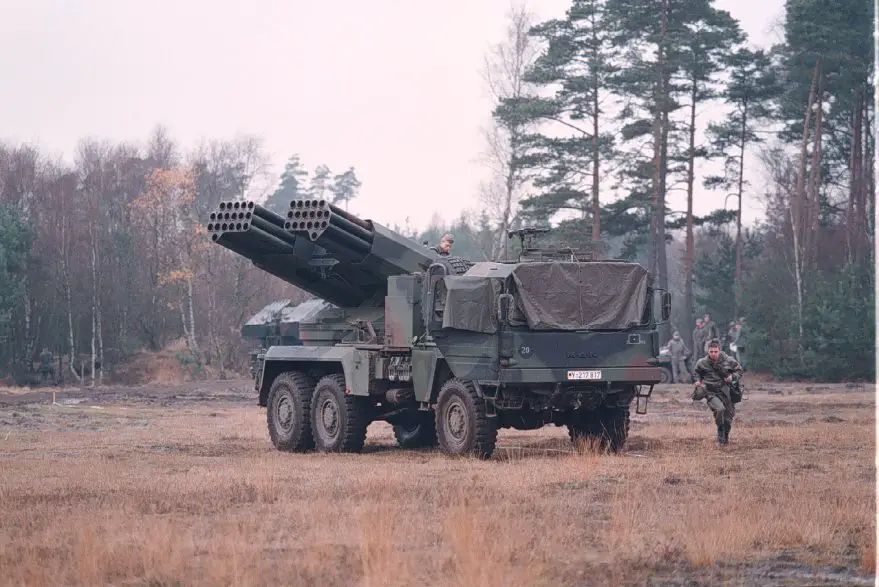 LARS SF 2 light multiple rocket launcher system artillery German army ...