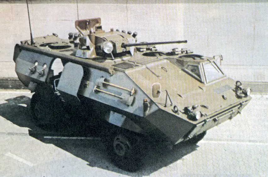 Condor UR-425 APC (FR)