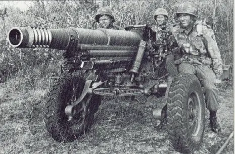 Modello 56 Oto Melara howitzer gun artillery Italian army Italy ...