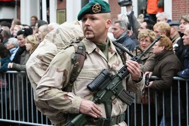 Ranks combat field uniforms soldiers Dutch army Netherlands land ground forces technical data ...