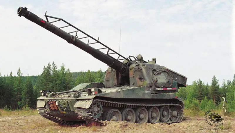 Bandkanon self-propelled howitzer artillery Swedish army Sweden ...
