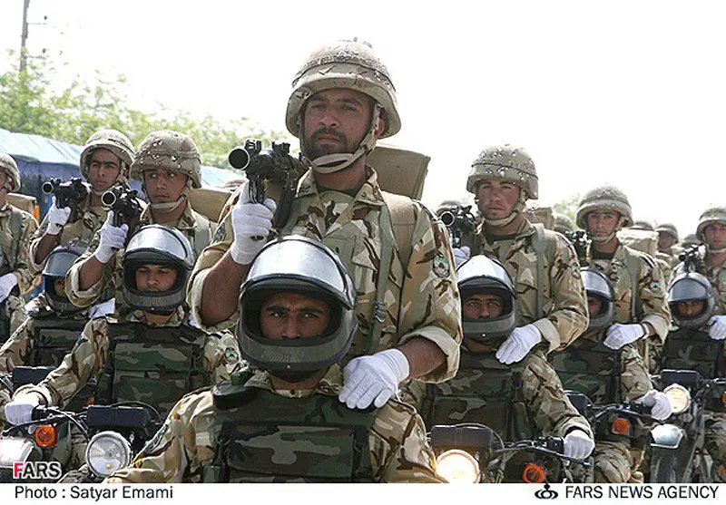 Iran Iranian army ranks combat field military dress uniforms grades ...