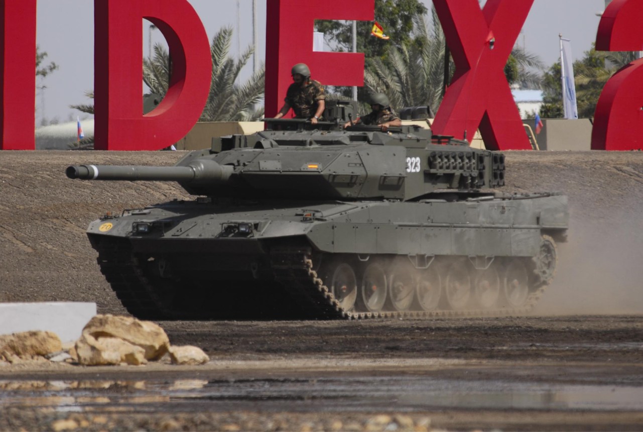 IDEX 2009 Show Daily News International defence Exhibition Conference ...