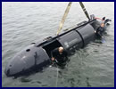 First Female Divers Crew and Operate HII's Proteus Dual Mode Underwater ...