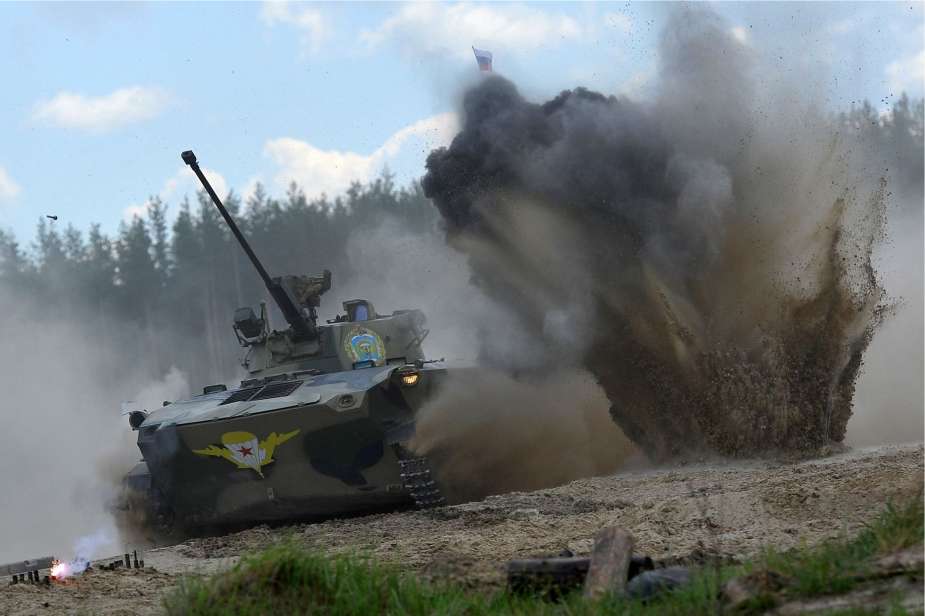 Russian paratroopers receive refurbished BMD-2 and BTR-RD armored vehicles