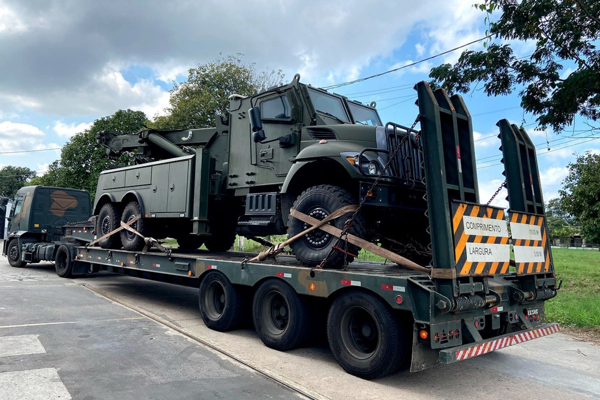 Arrival of the VBE Soc 6X6 MaxxPro MRV-PK at Garrison in Brazil