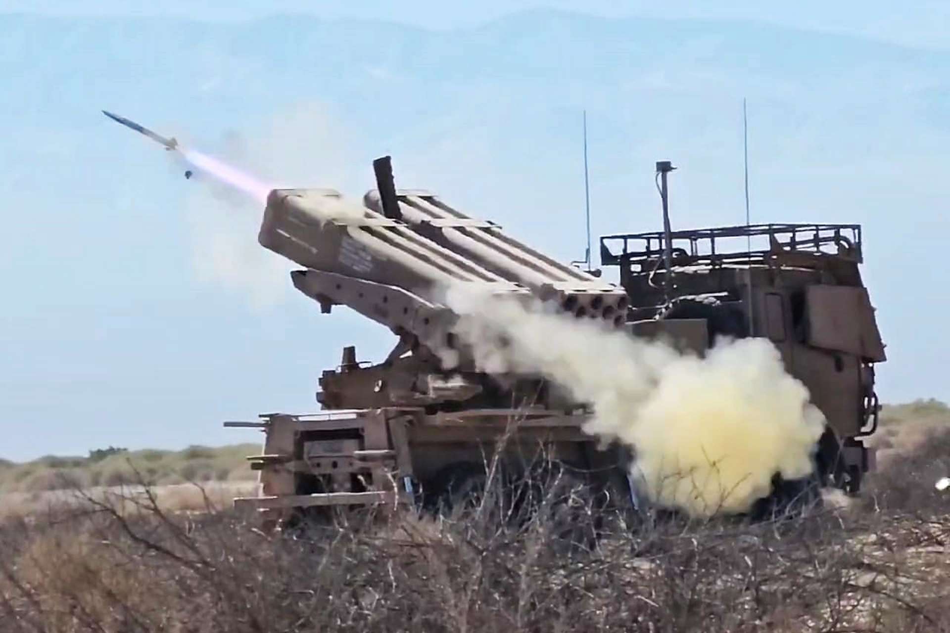 Chilean Army conducts key artillery exercise with Israeli LAR-160 MLRS