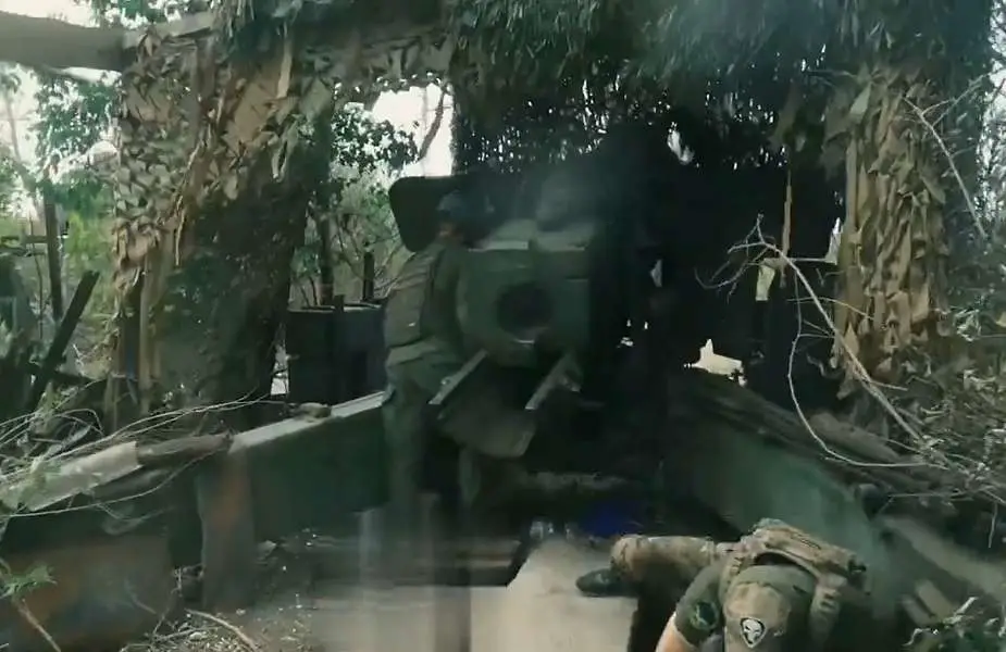 Russia Deploys Hybrid Towed Gun in Ukraine Using M-46 Carriage and AK ...