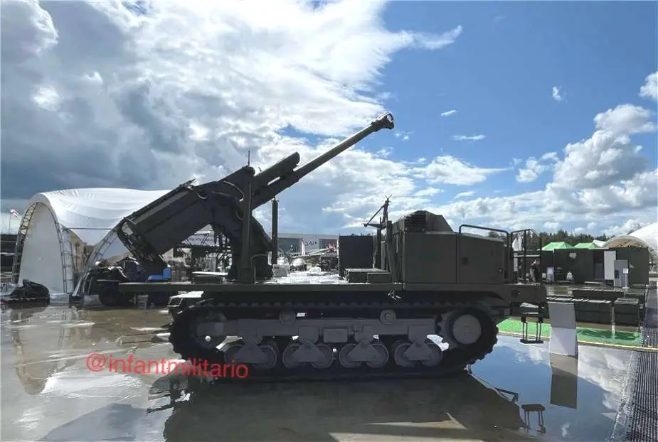 Exclusive: Russia Unveils World's First Artillery Unmanned Ground ...