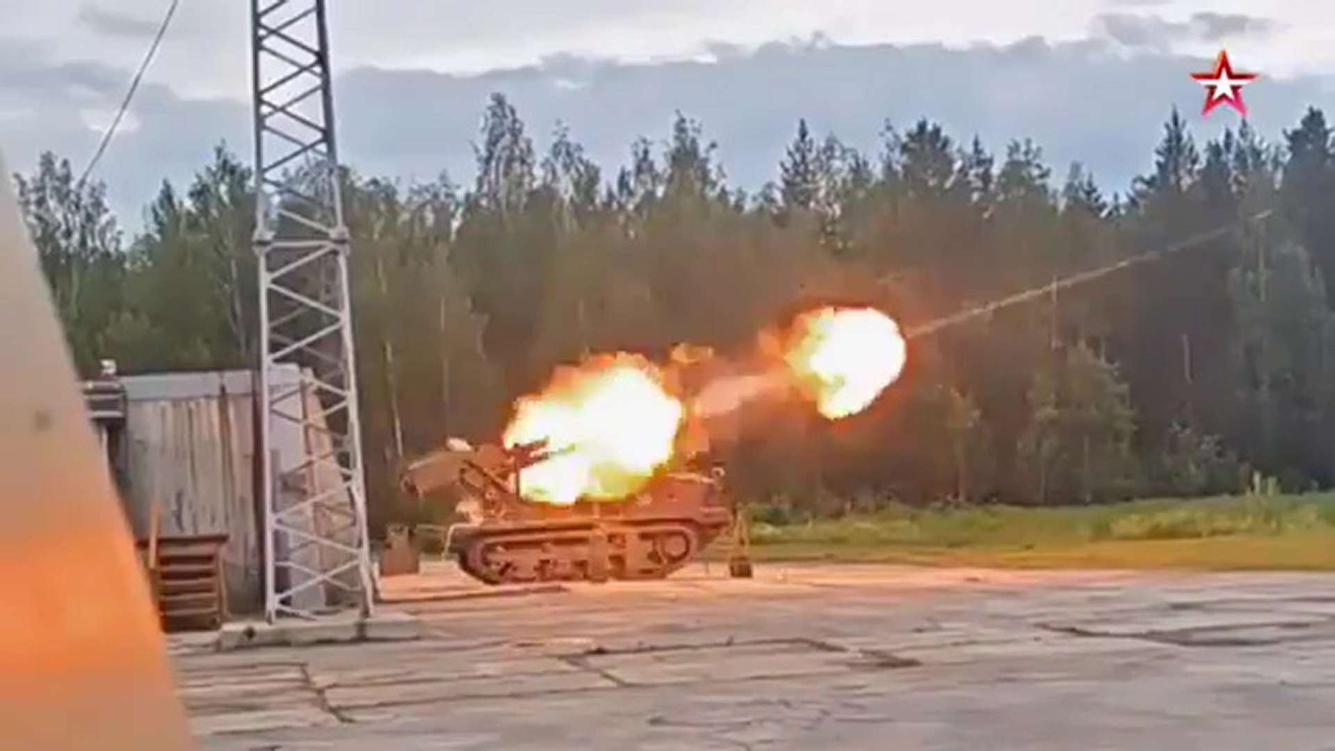 Russia tests new unmanned MTS-15 Klever 122 mm self-propelled howitzer ...