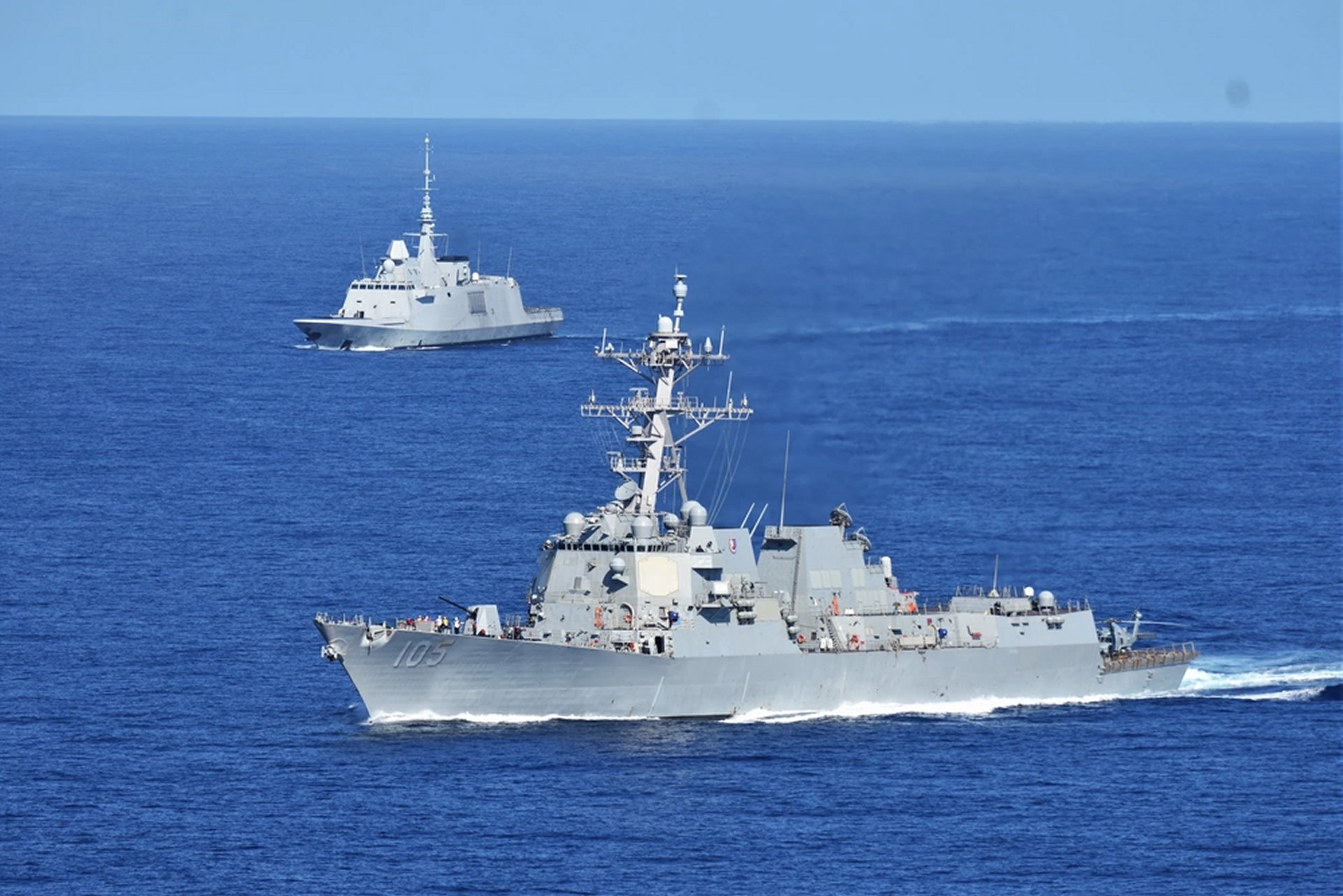 US and French Navies conduct joint operations in Philippine Sea
