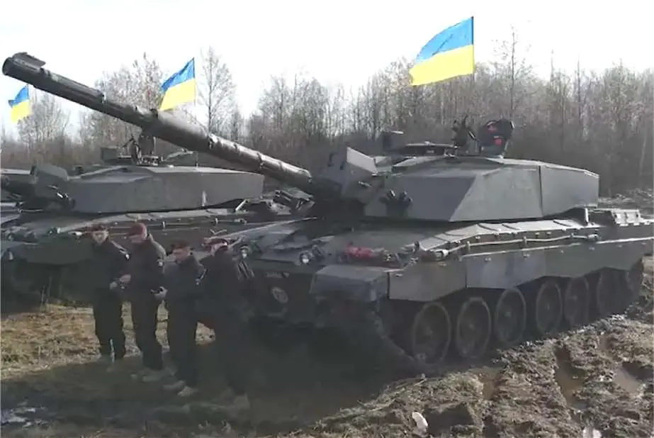 Ukrainian Forces Deploy British-Donated Challenger 2 Tanks in First ...