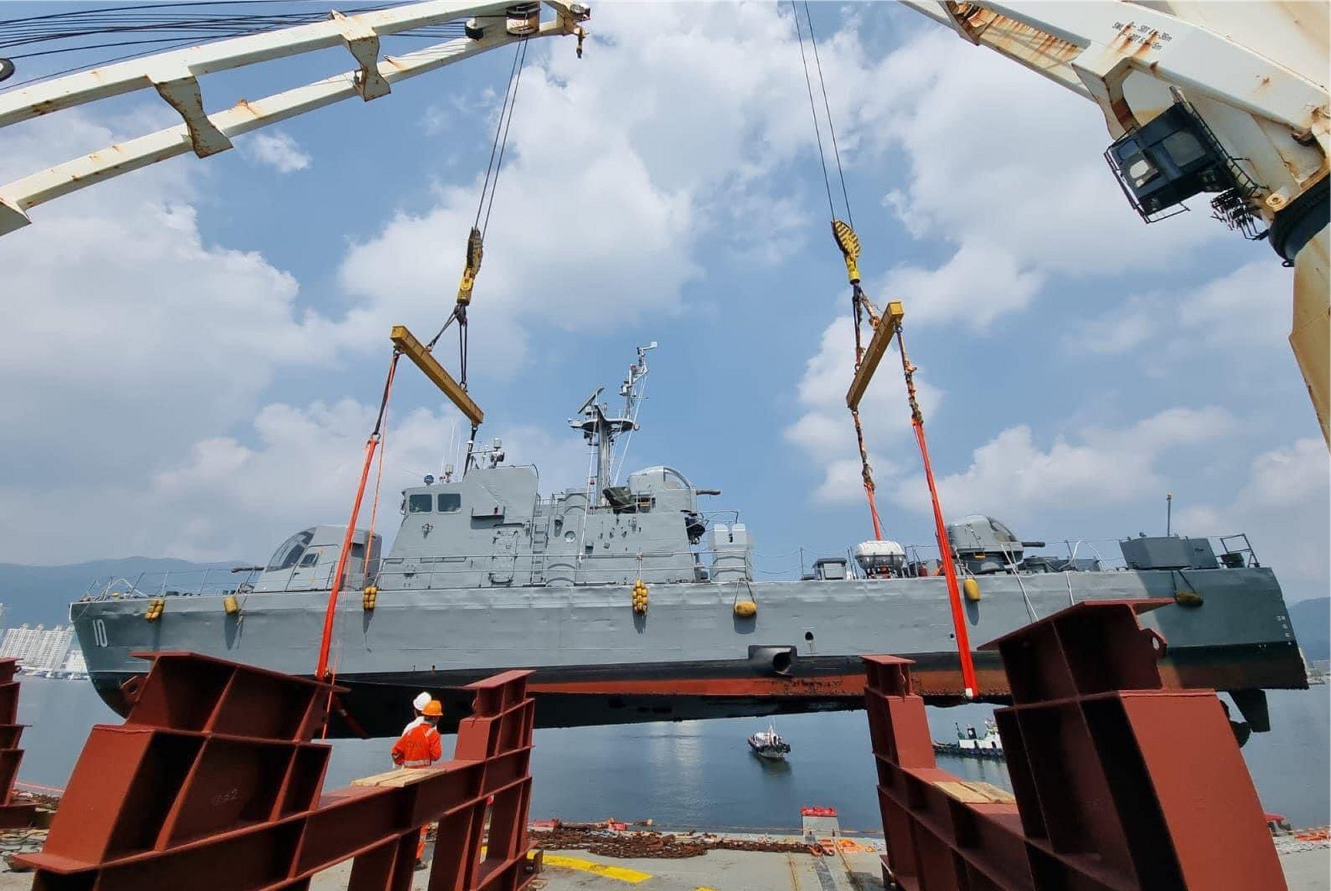 Uruguay's new fast attack craft Huracan begins voyage home from South Korea