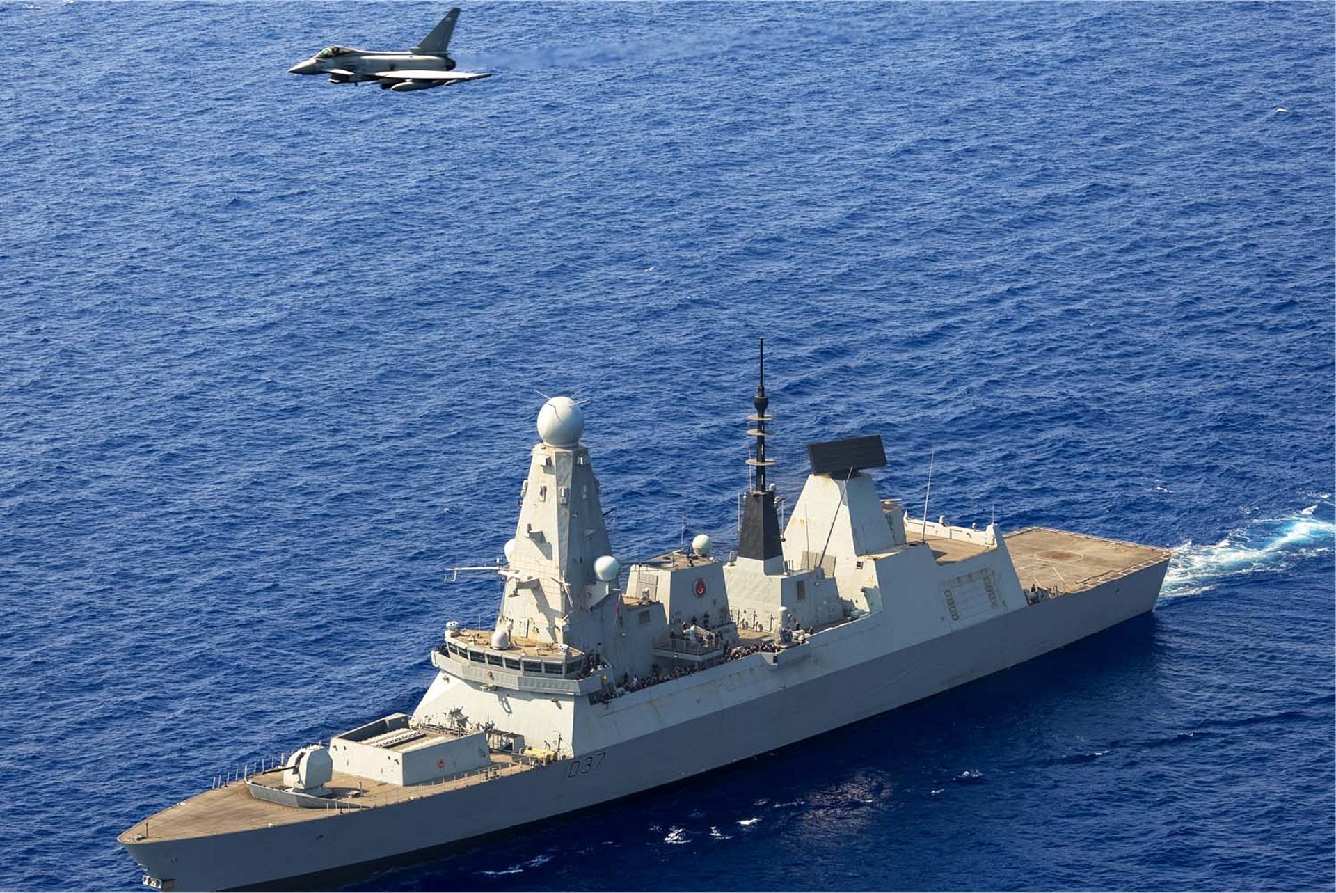 HMS Duncan and RAF Typhoon execute successful counter-drone training in Mediterranean