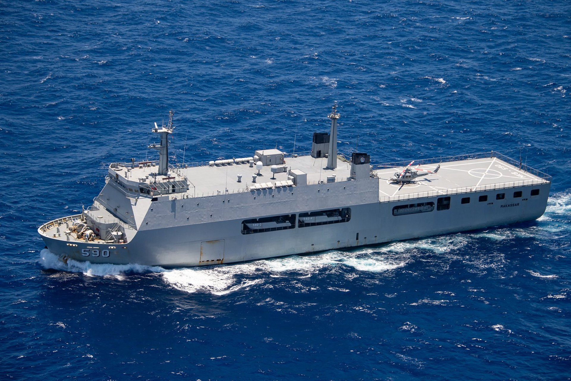 Indonesian Navy to strengthen Fleet with new LPD and LST ships