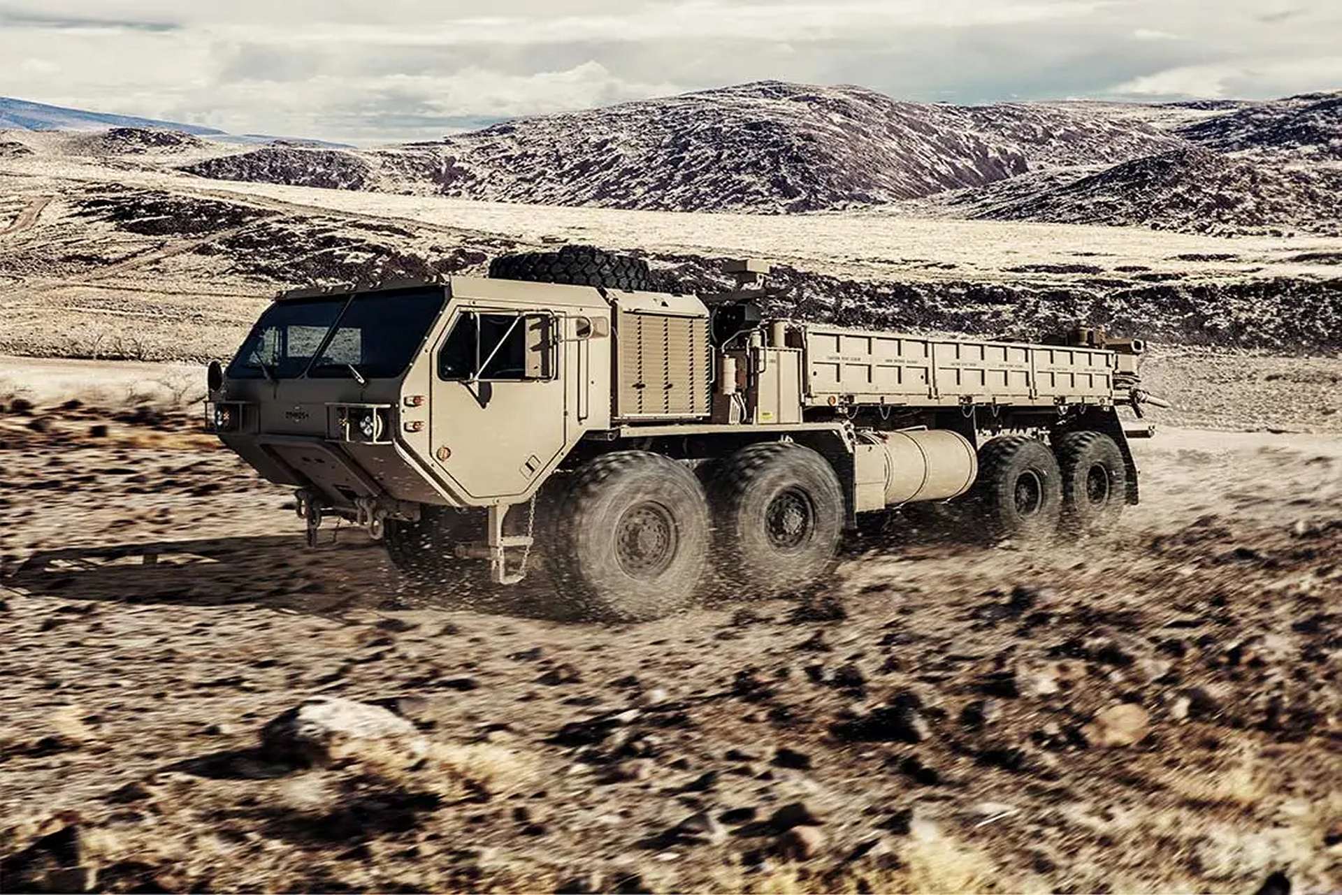 US Army Awards Oshkosh Defense Major Contract for Heavy Tactical Vehicles