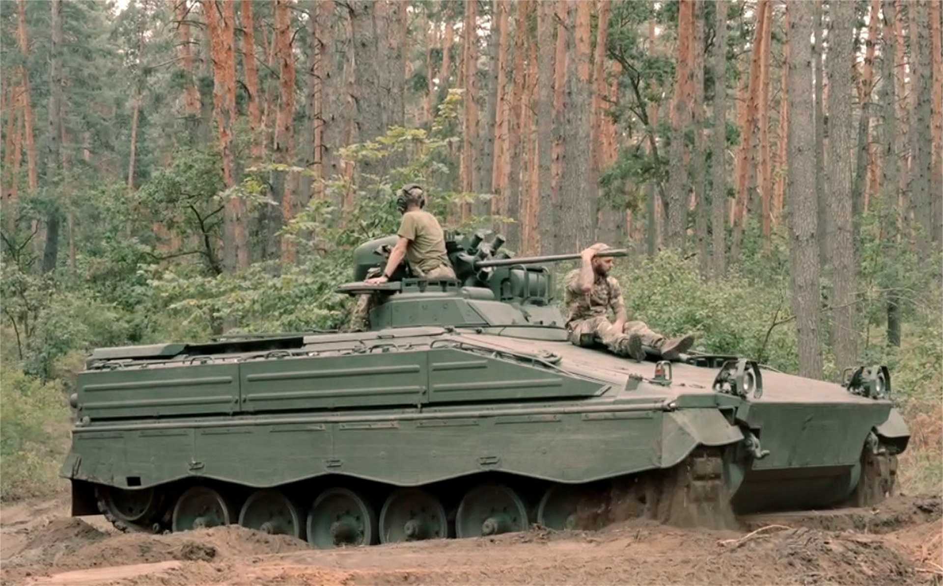 Germany Strengthens Ukraine's Infantry Units with New Delivery of 20 ...
