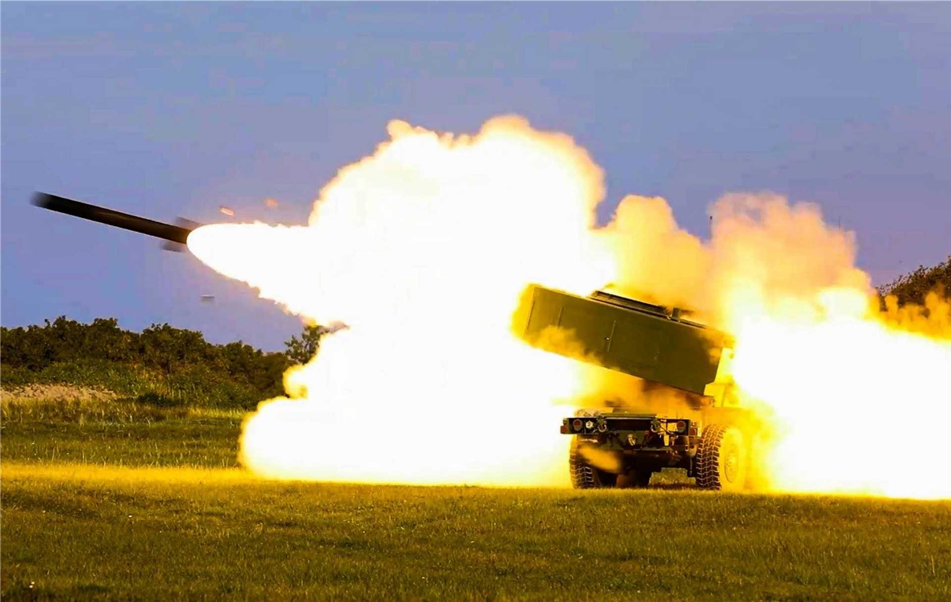 US Army V Corps Deploys HIMARS Rocket Launchers in Germany to Boost ...