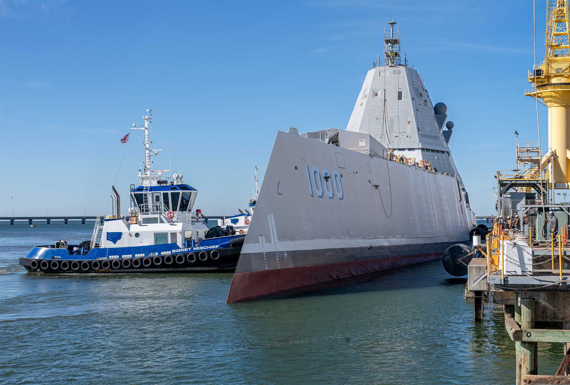 Breaking News: US HII Undocks USS Zumwalt First US Navy Stealth ...