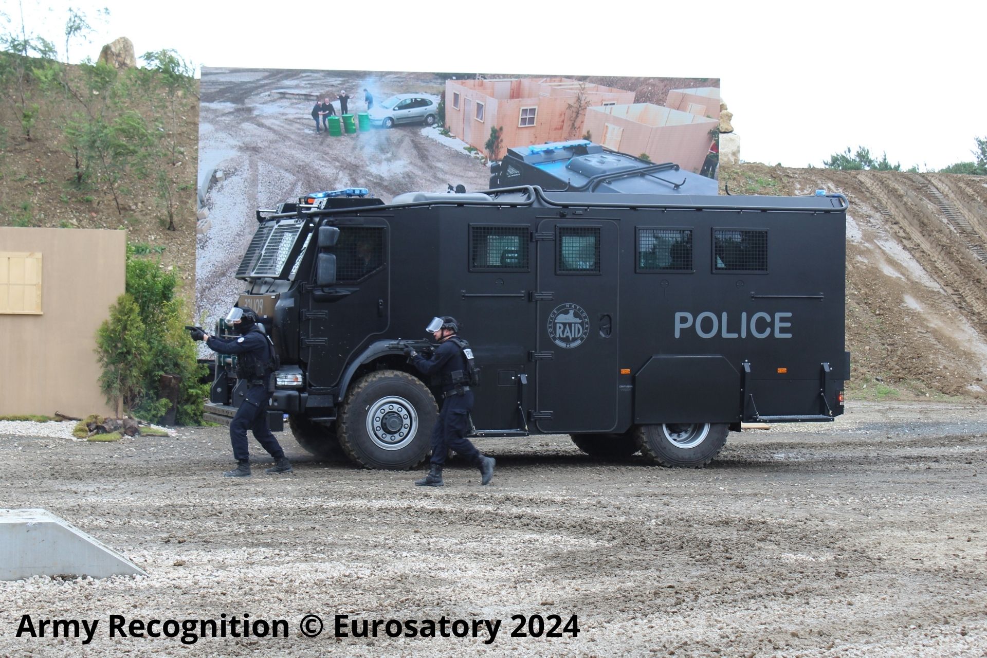 Armoric Holding Showcases Centurion D14 Armored Vehicles at the Paris ...