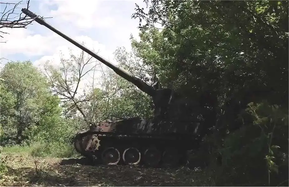 Exclusive: German PzH 2000 Howitzers Empower Ukraine to Strike Deep into Russian Territory