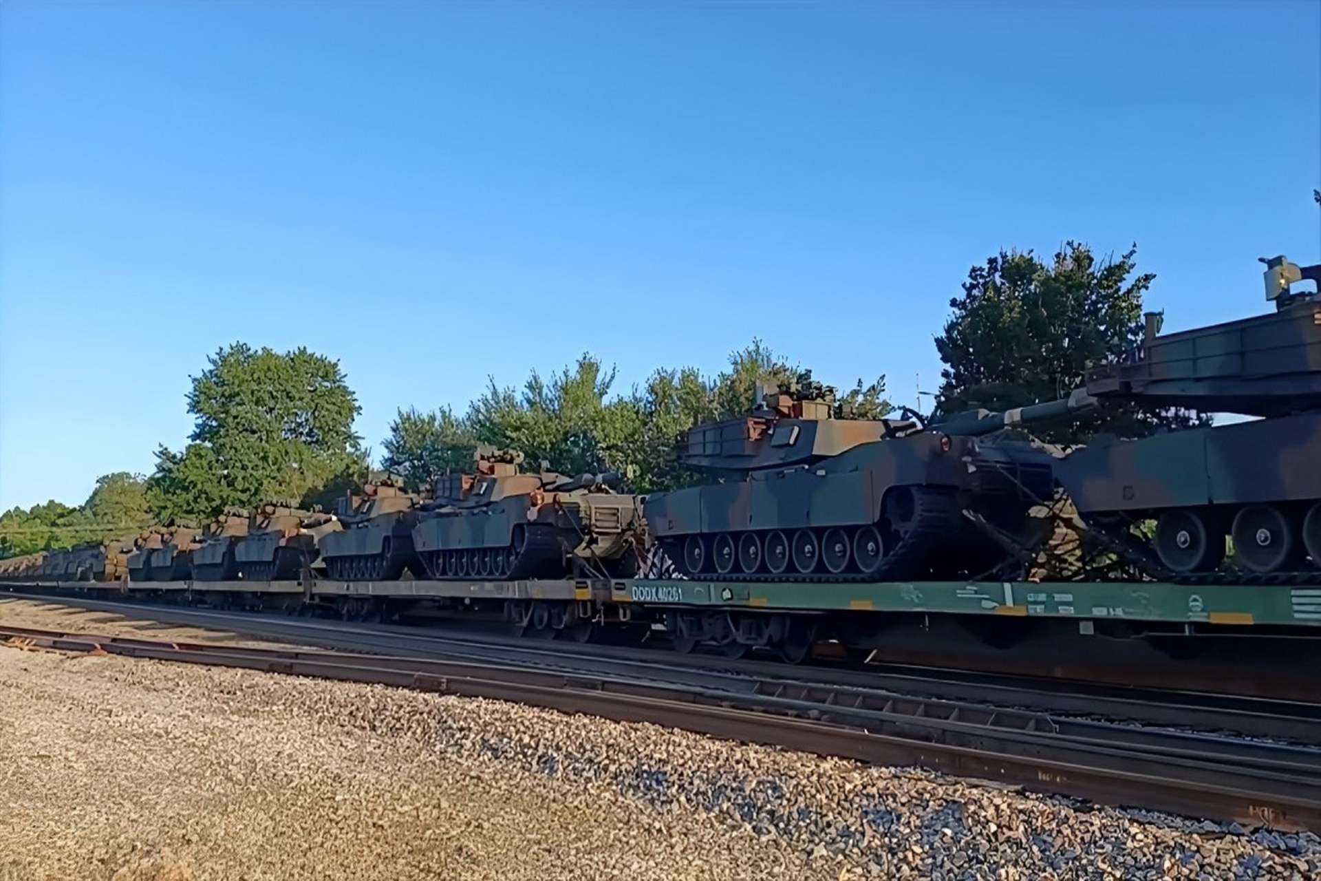 Poland Receives Last of 116 M1A1FEP Tanks in Major Defense Upgrade