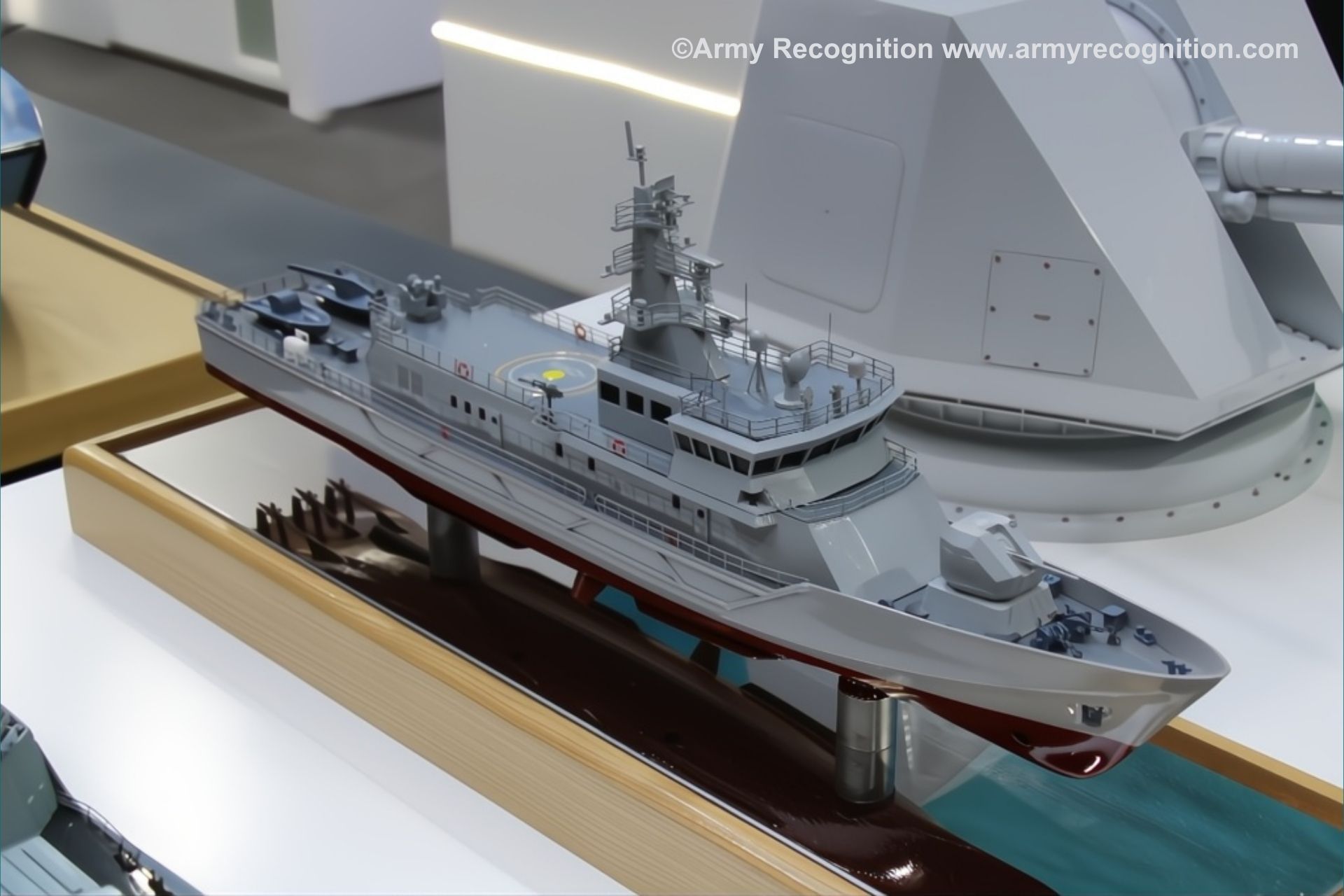 DSA 2024 : Chinese consortium Poly technologies unveils new heavy armed ...