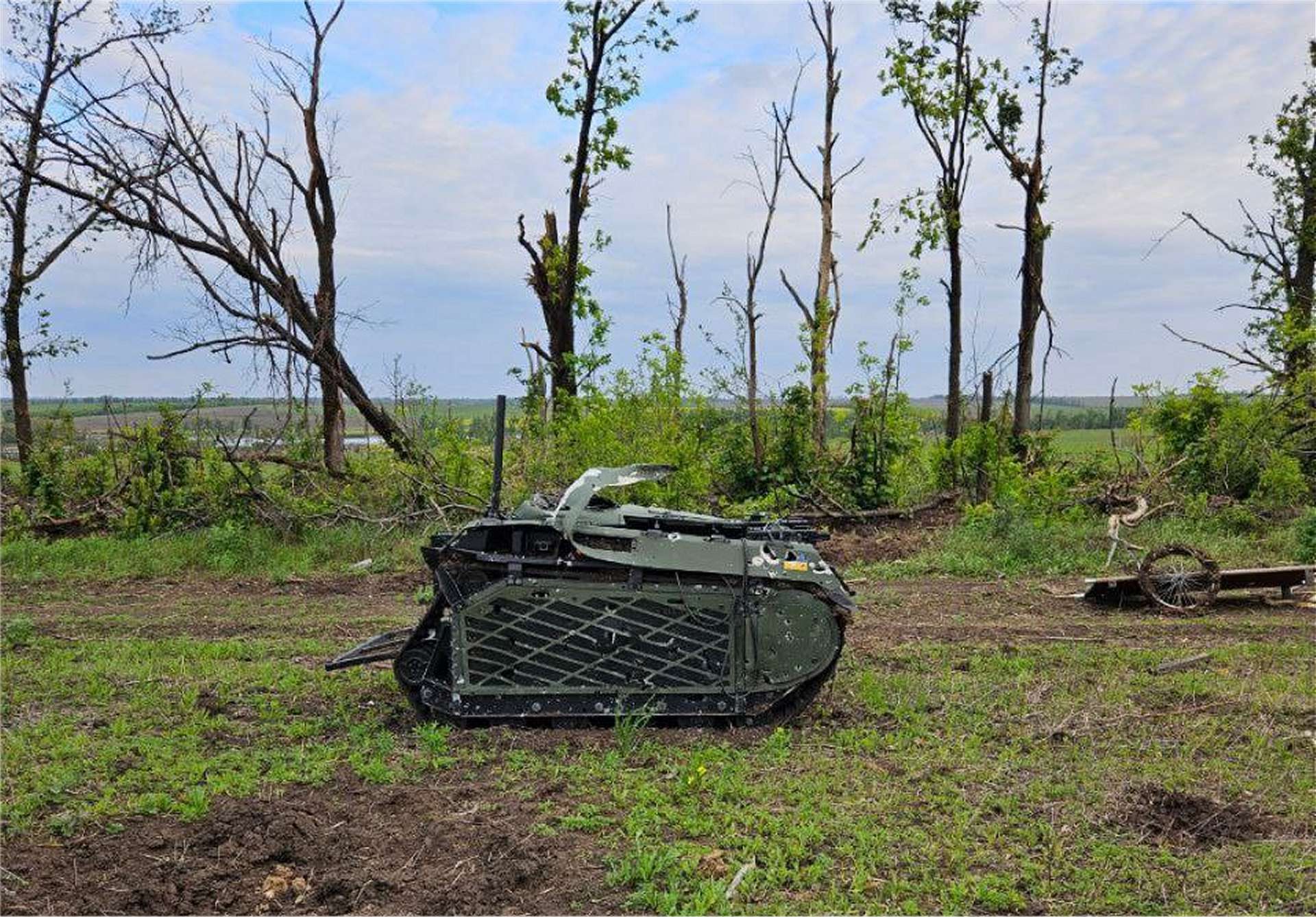 Russian Forces Capture Advanced European-Made THeMIS UGV Donated by ...