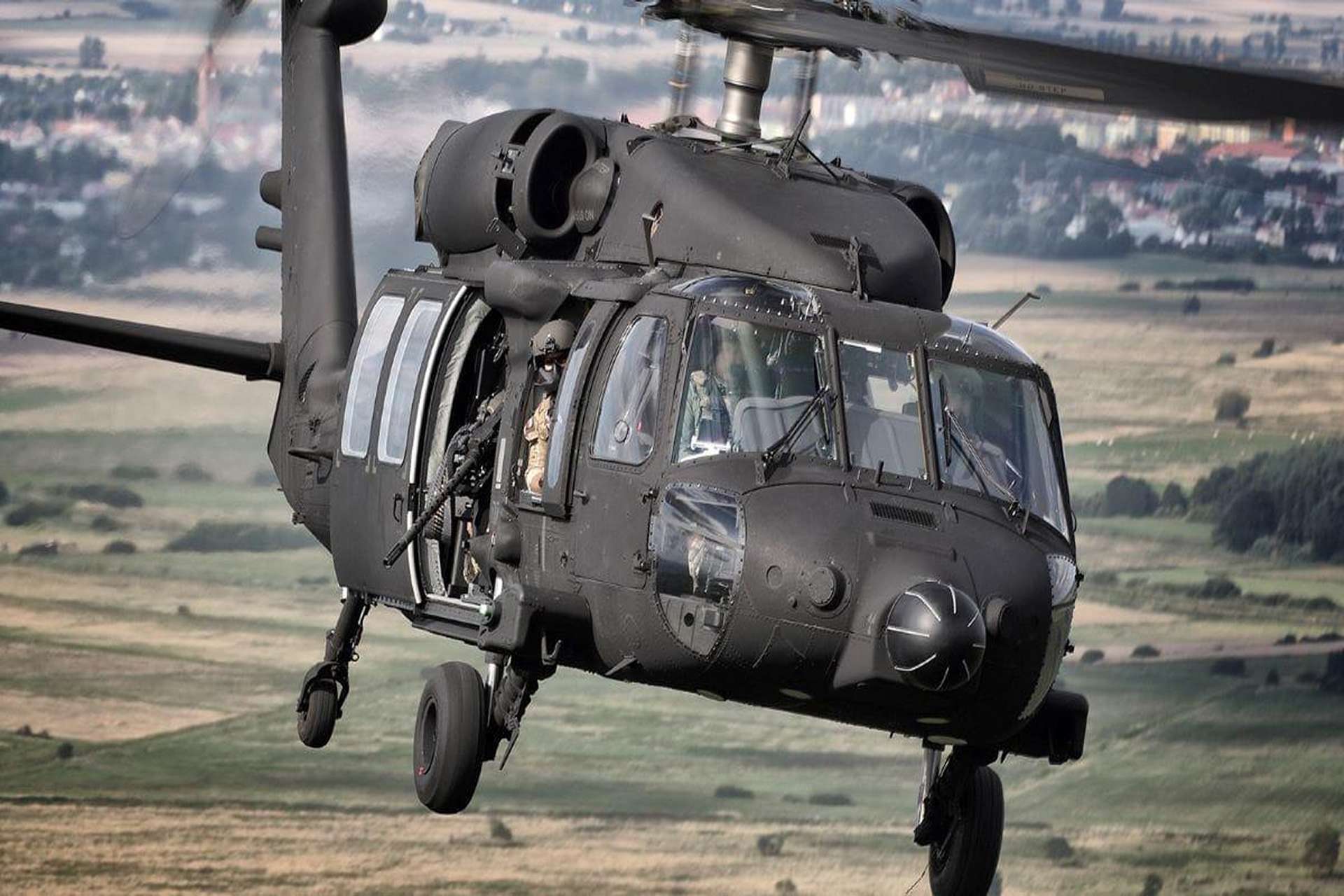 Poland Enhances Special Forces Capabilities with New S-70i Black Hawk ...