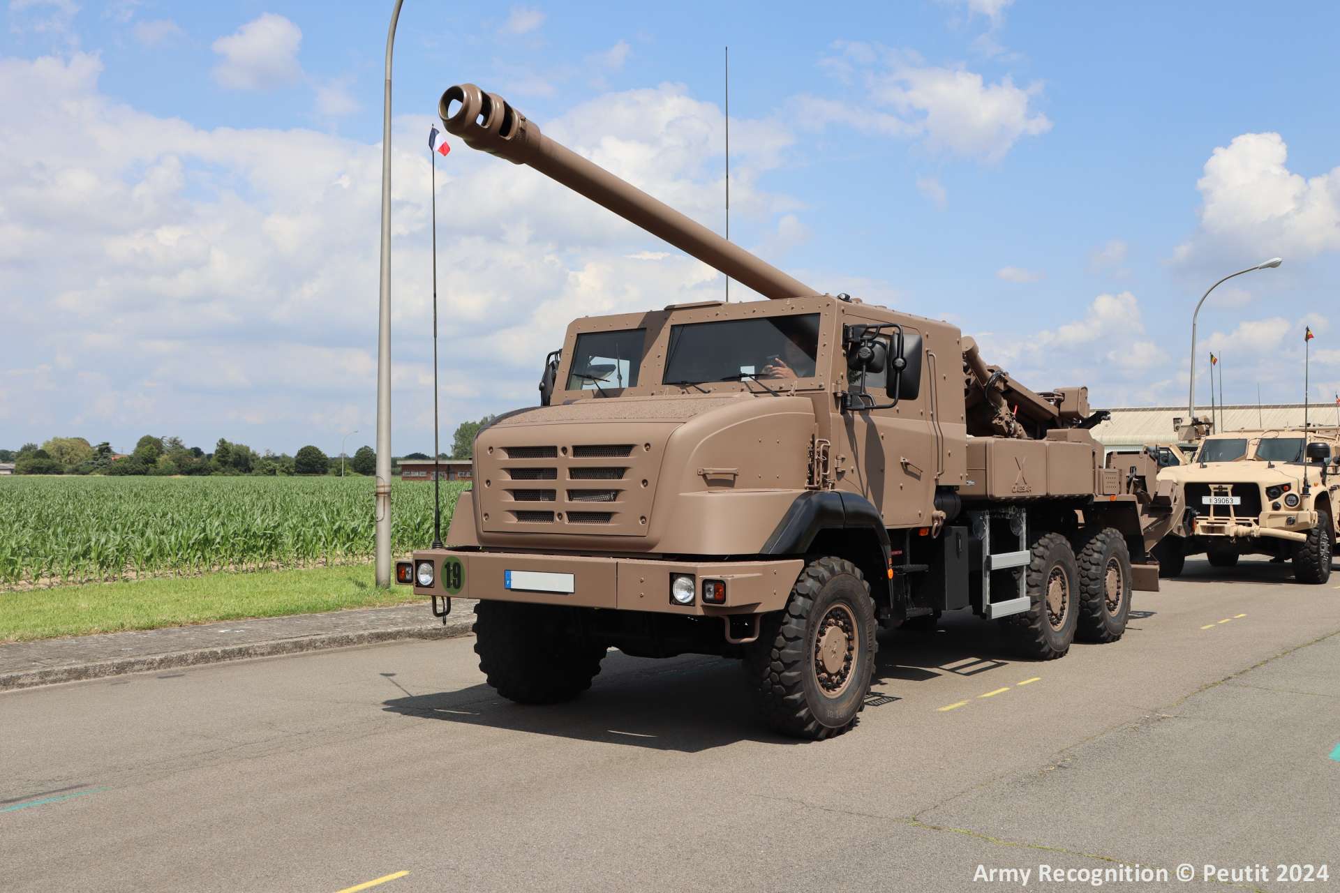 Belgium to send three Caesar 155mm self-propelled howitzers valued at € ...