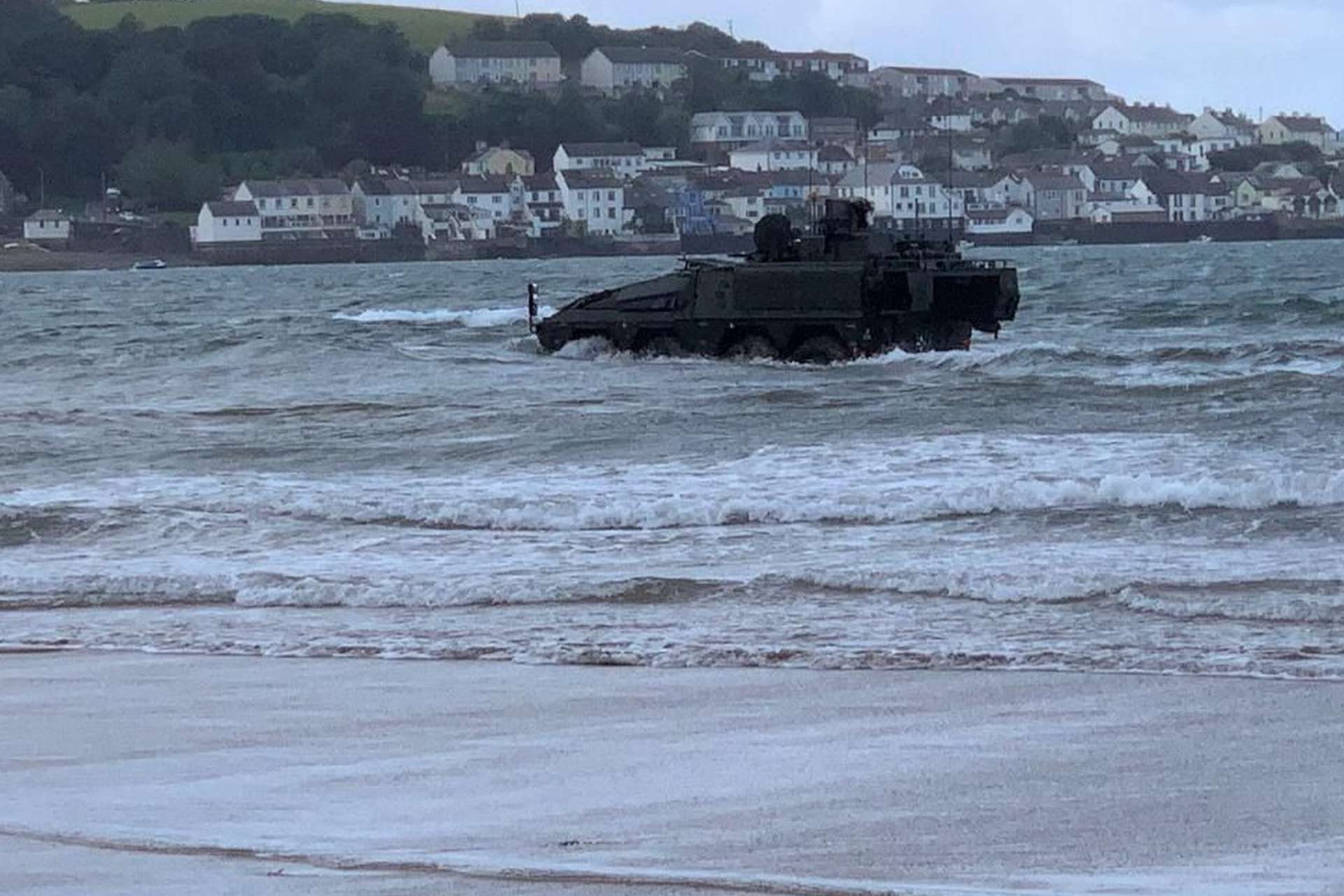 British Army successfully tests water-fording capabilities of Boxer 8x8 ...