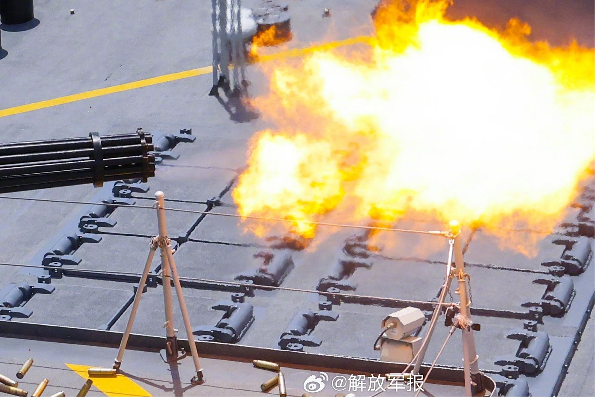 Chinese Navy Conducts Advanced Anti-Piracy Drills in Gulf of Aden