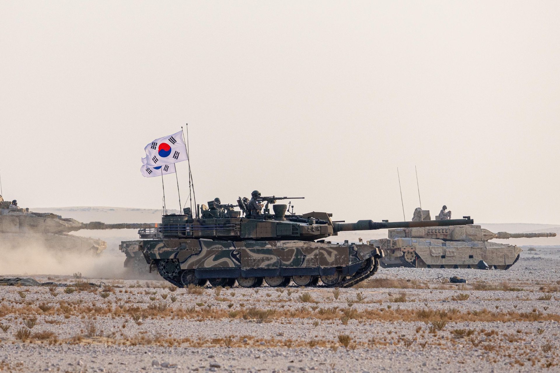 South Korea Deploys K2 MBT and K9 Howitzers Abroad for First Time in ...