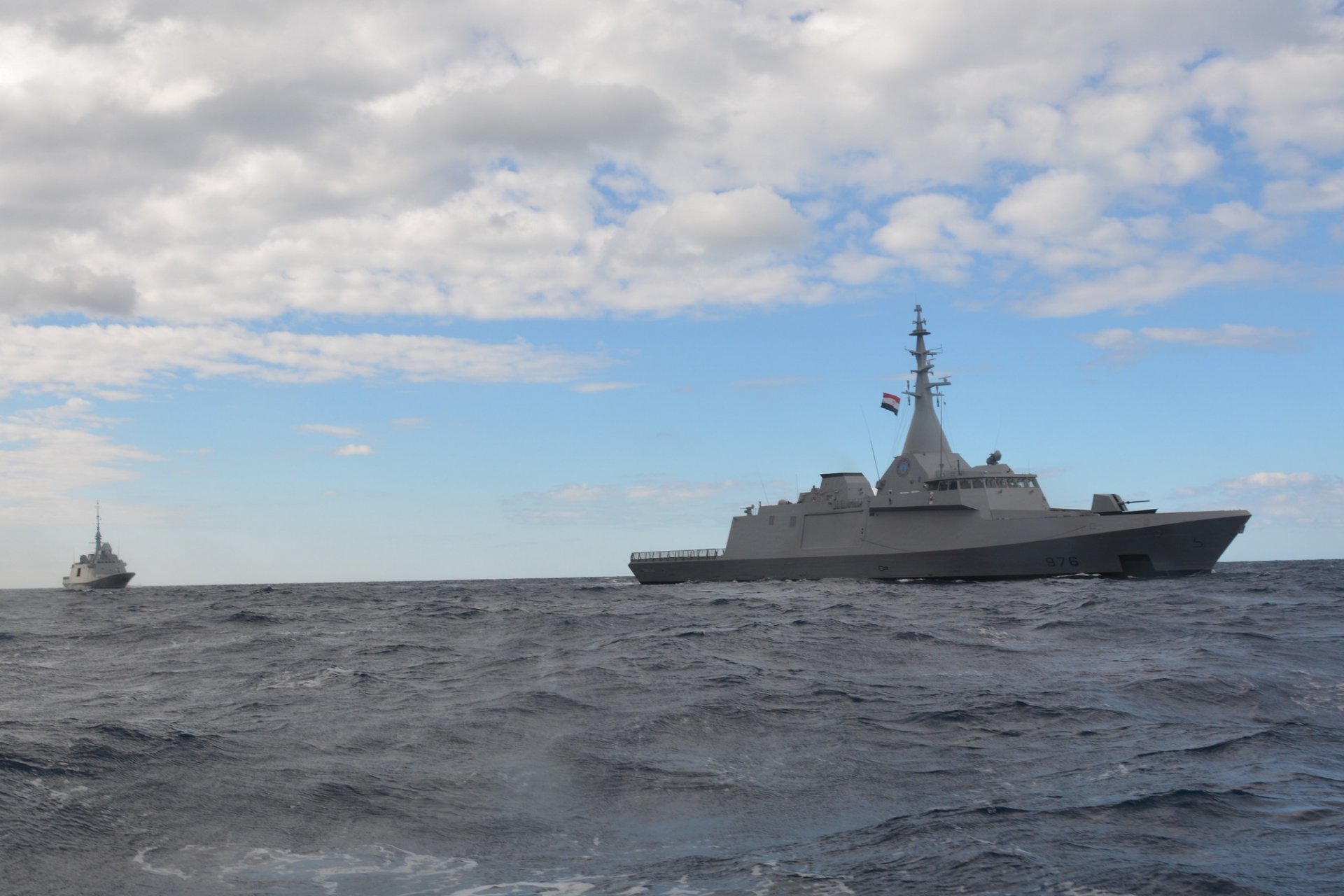 Egyptian Navy delivers military aid to Somalia escorted by stealth ...